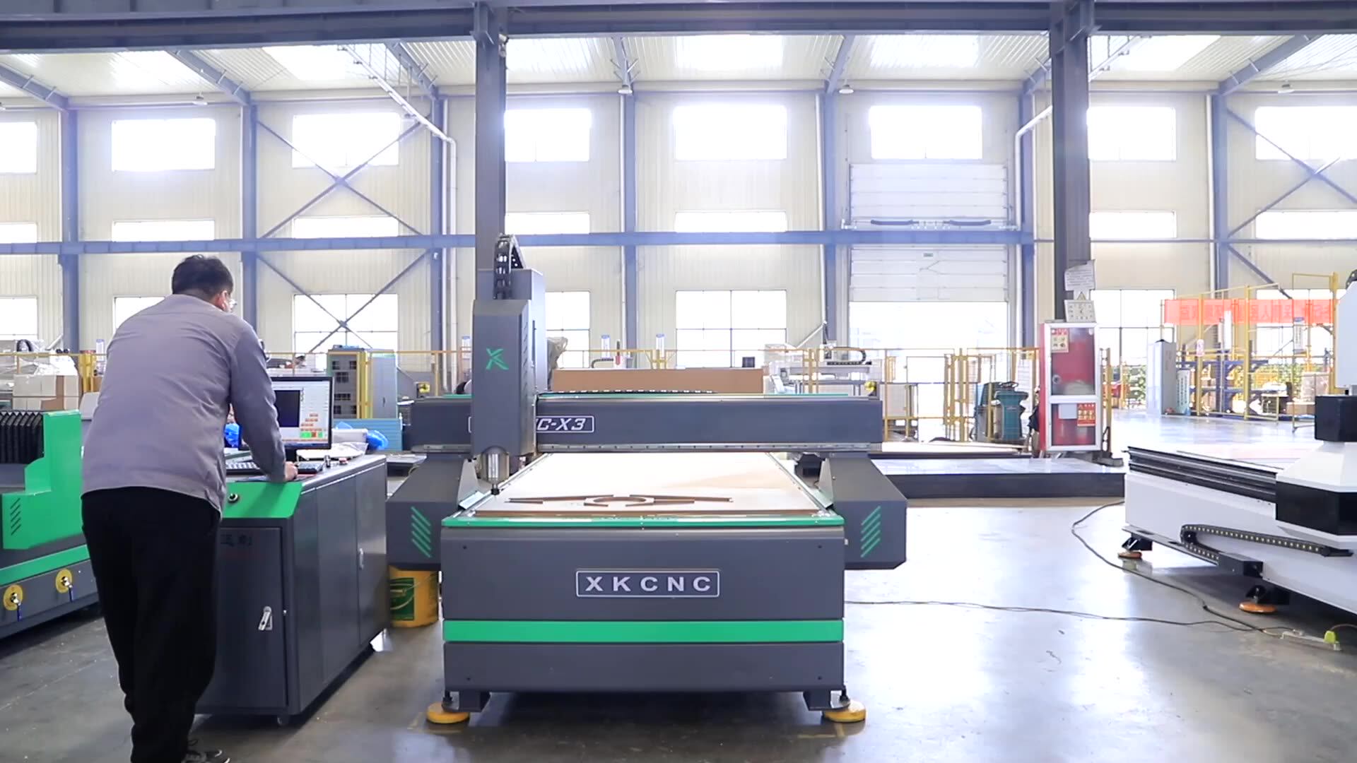 Xunke Heavy Duty 4*8ft 1325 2040 Multi-function 3d Cnc Wood Router ...