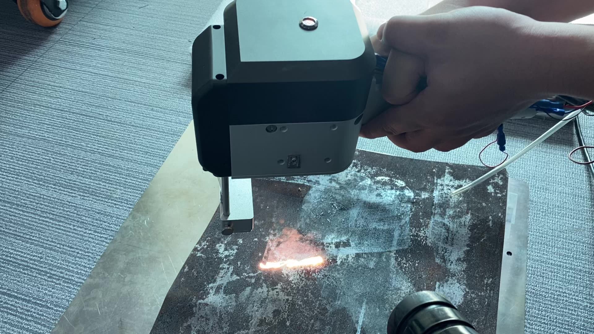 High Laser Power Paint Rust Oil Stains Aluminum Brass Metal Removal ...