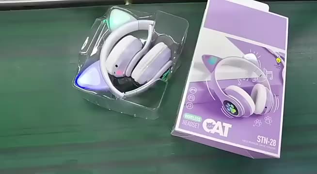 Hot Sale Wireless Dynamic Earphone Stn-28 Cat Ear Headphone With Led Display Headphone With Mic ...
