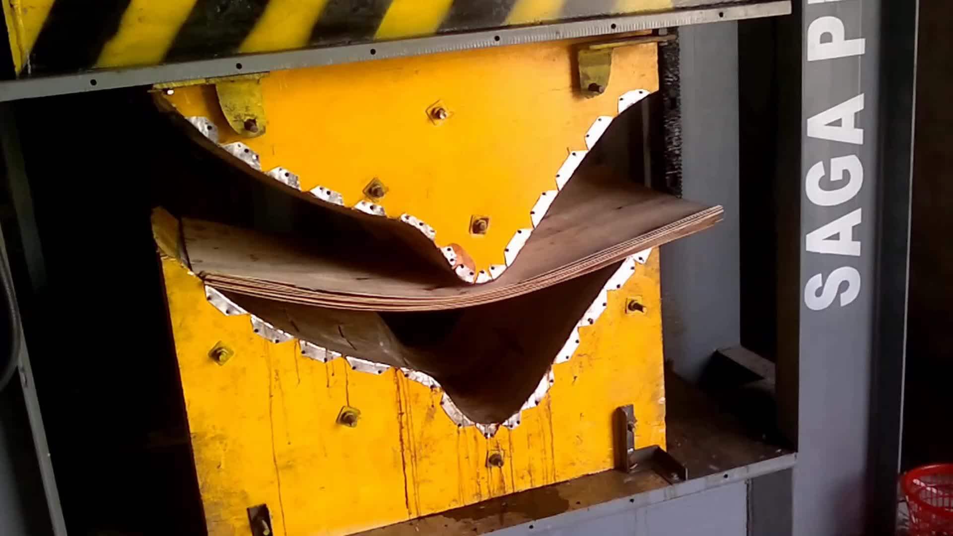 Saga Professional High Frequency Curved Plywood Press Machine For Wood ...