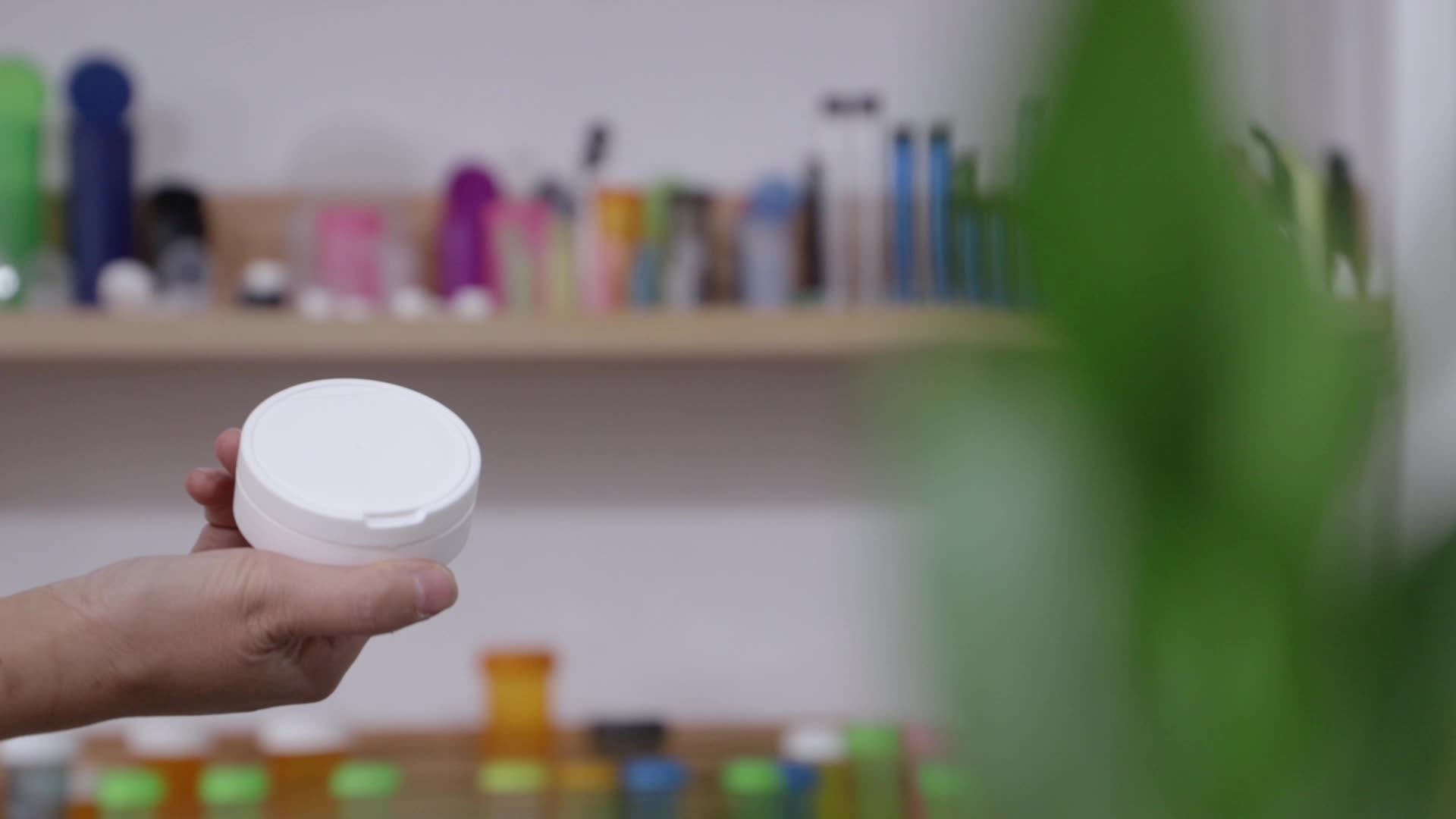 Custom Plastic Snus Cans Chewing Tobacco Packaging Can Food Grade Black ...