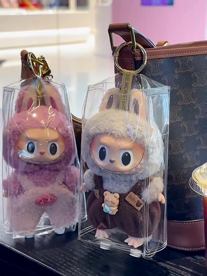 labubu搪胶挂件钥匙扣透明保护套防尘防脏挂件收纳包棉花娃娃包包-阿里巴巴