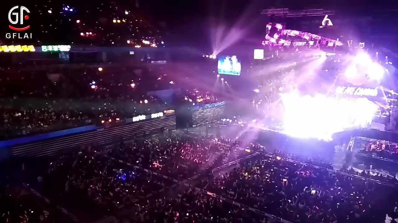 Remote Controlled Flashing Glow Lights Sticks Light Music Concert ...