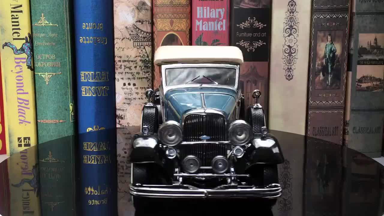 High Quality 1 18 Diecast Model Car Blue Classic Car For Exhibition ...