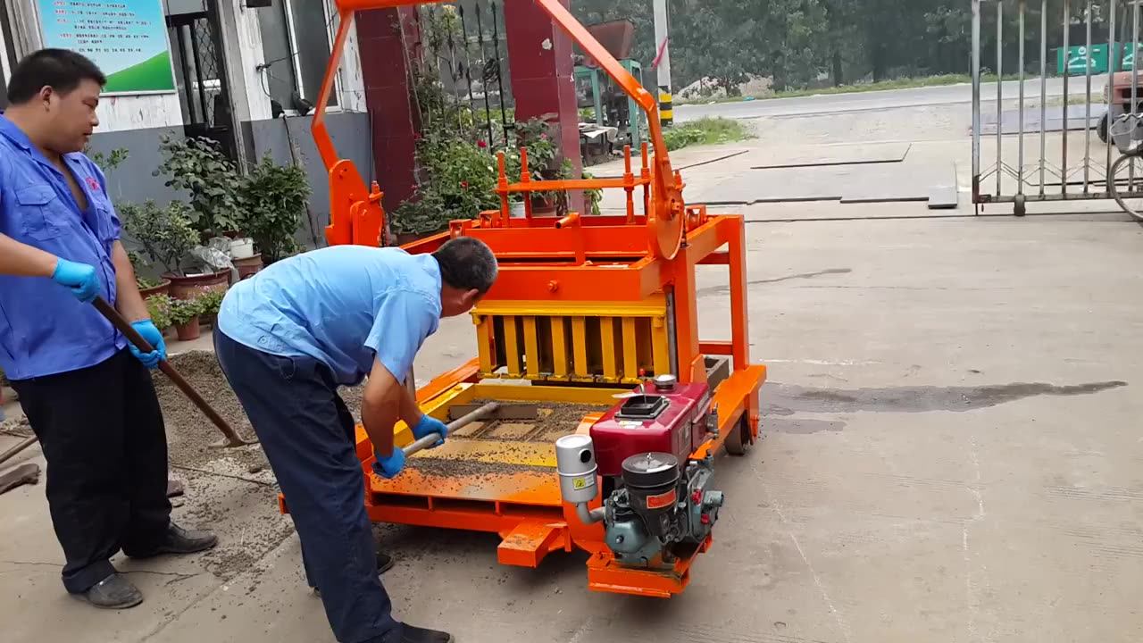 Moving Diesel Engine Used Brick Block Making Machine For Sale Qcm4-30 ...