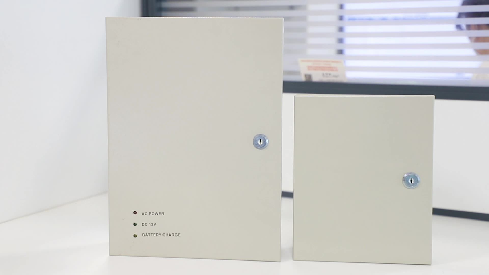 Feisman 12v-10a-9ch Dc 12v 10a 9 Channel Backup Battery Cctv Power Box ...