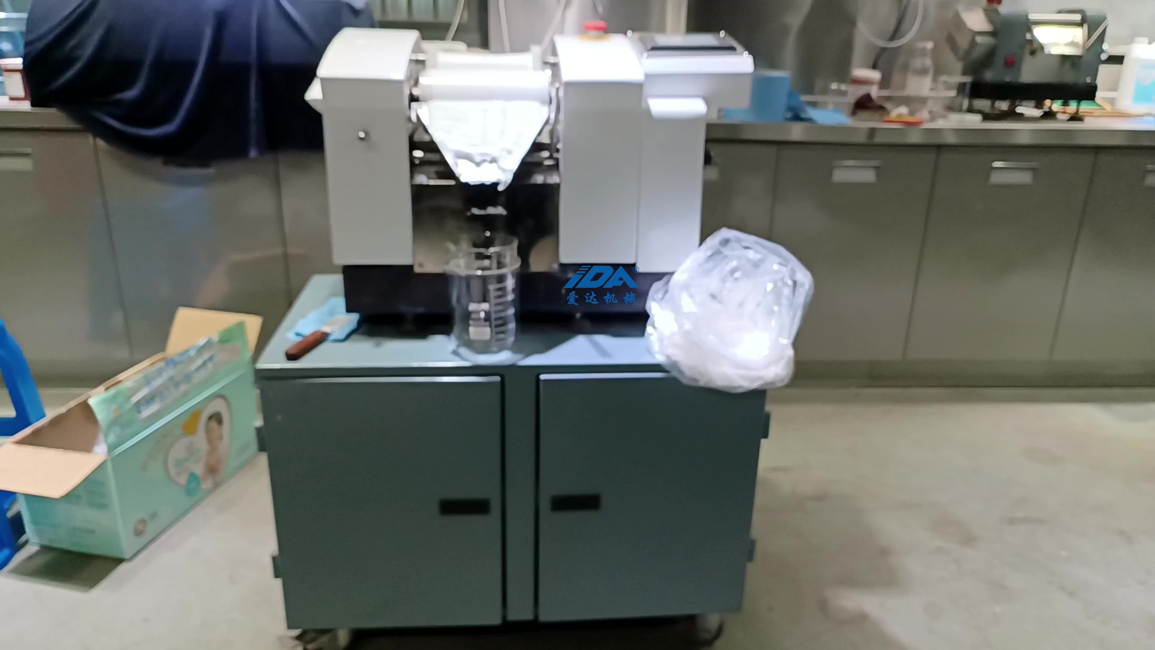 Laboratory Ceramic Roller Lipstick Cosmetic Chocolate Ink Grease Three ...