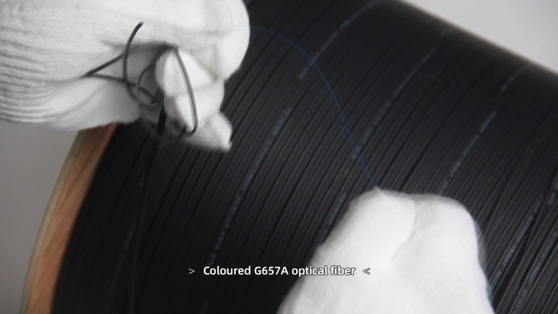 Outdoor G657 Ftth Fiber Optic Drop Wire Cable Lszh Sheath G657a Fiber ...