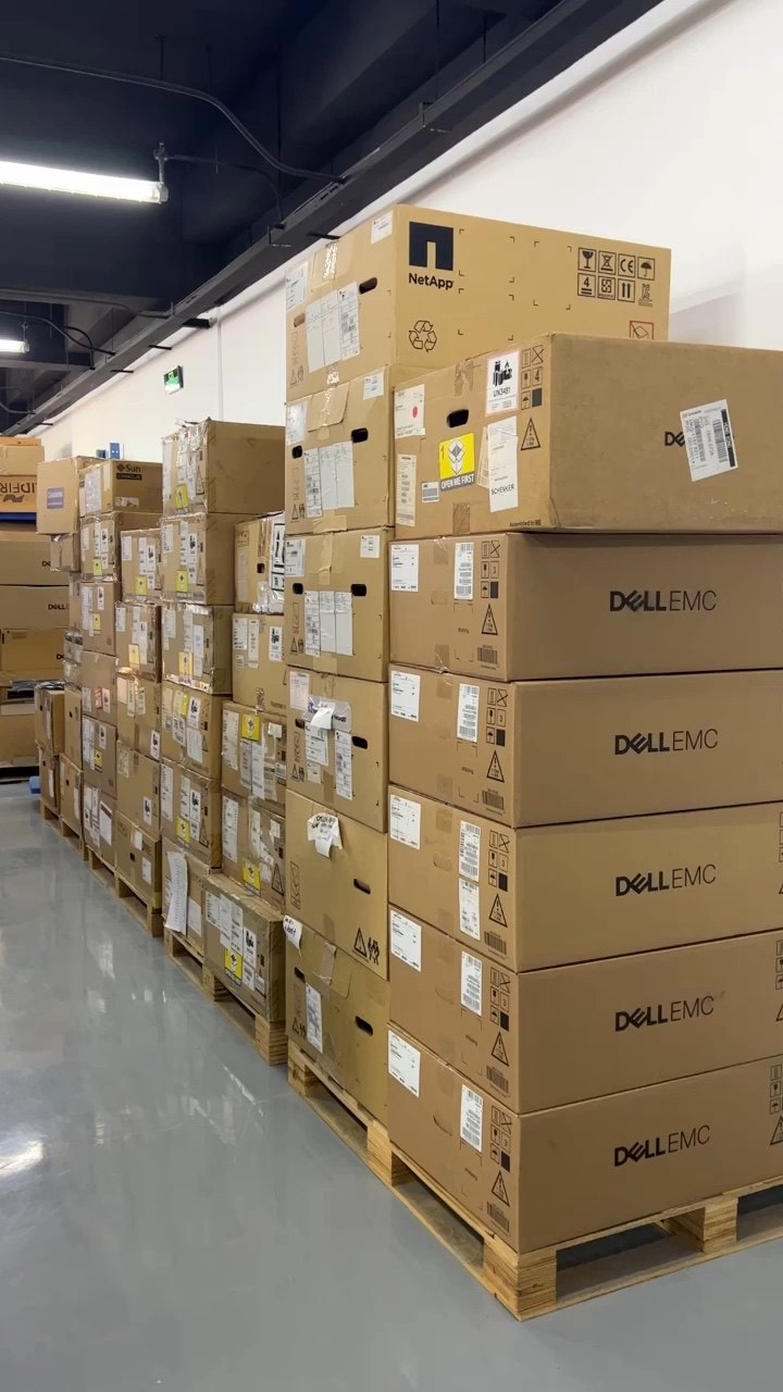 新的emc D4-2s10-1200 D3-2s10-1200 1.2tb 10k 12g Sas 2.5 "硬盘unity Xt 380f ...