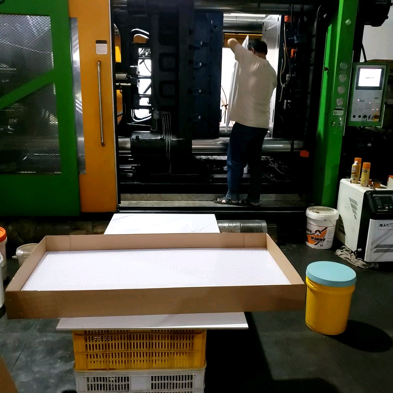 Plastic Egg Crate Grille Ceiling Tiles Panel Eggcrate Lighting Louvers ...