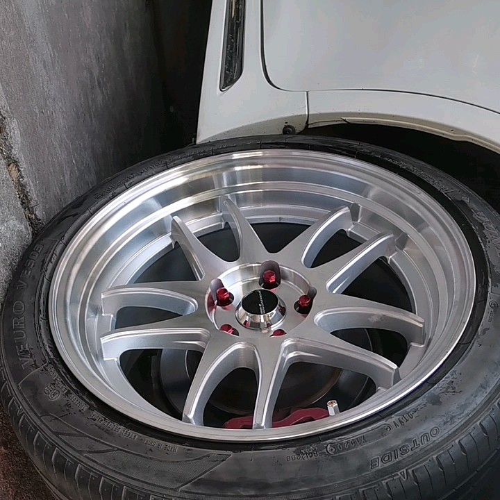 17 Inch Staggered 4x100 4x114.3 5x100 5x114.3 5x112 Deep Lip Dish ...