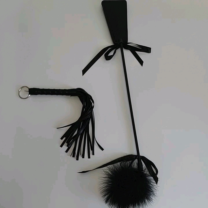 Sexy Bondage Feather Whips Feather Silicone Spanking Paddle Feather