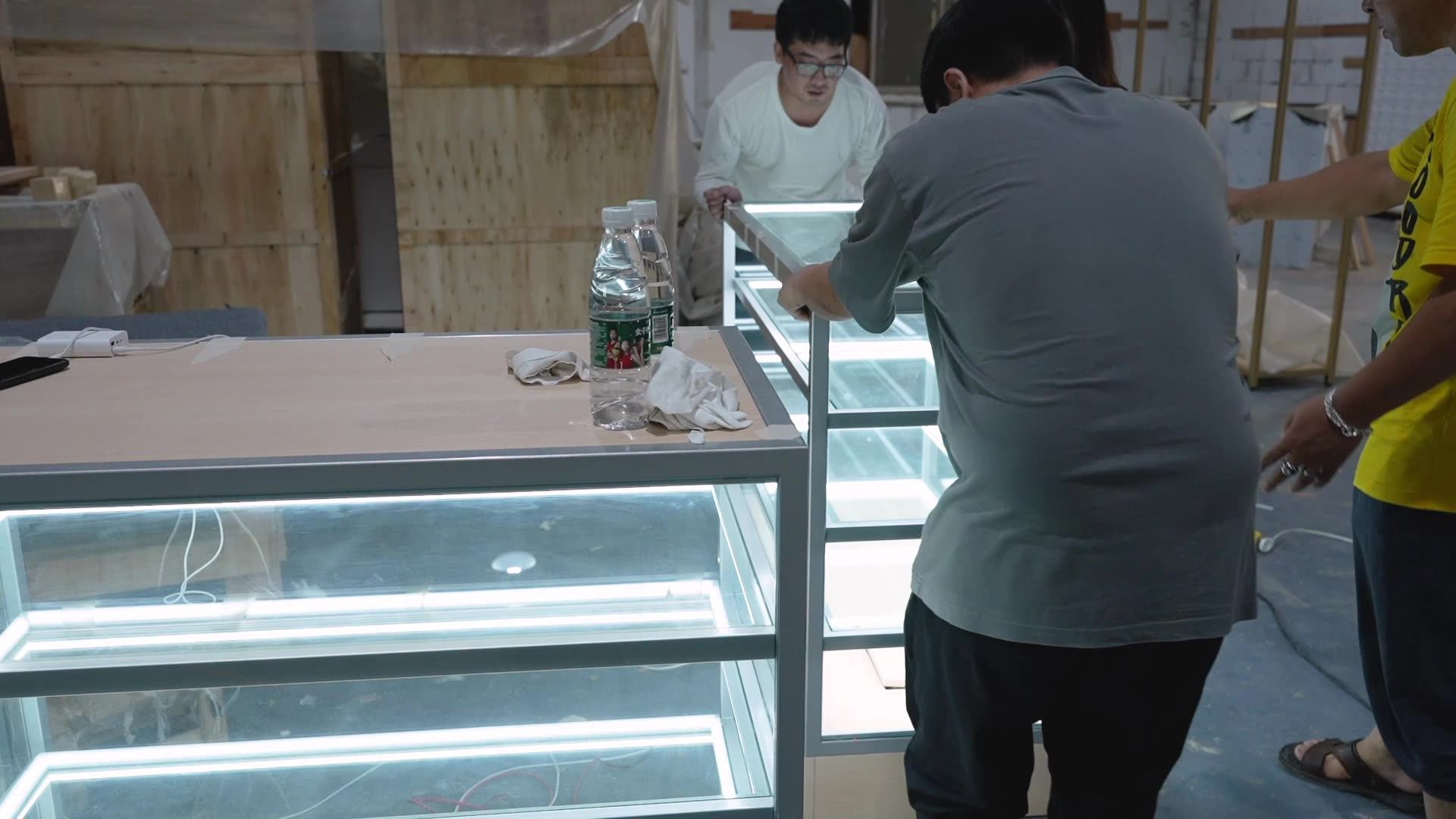 Retail Store Design Wooden Tempered Glass Reception Counter Display ...