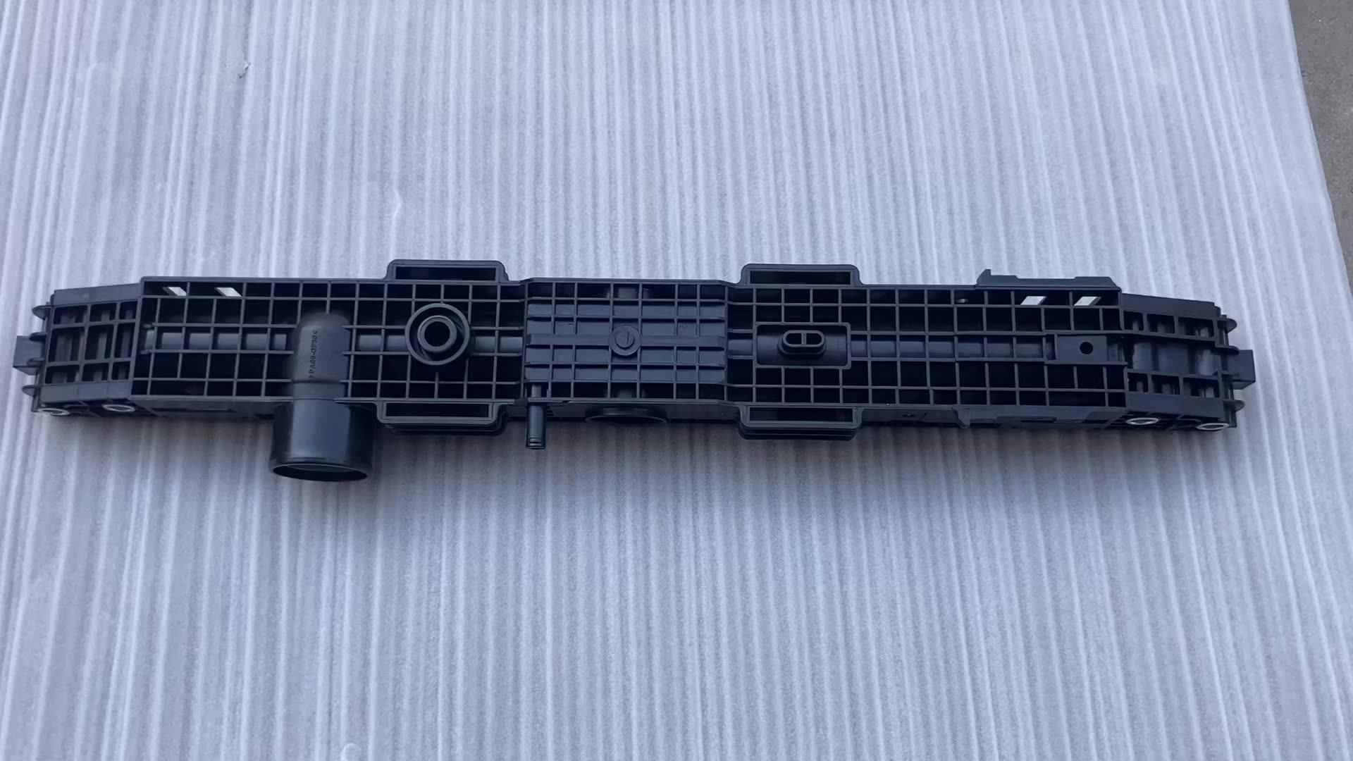 Pa66 Gf30卡车散热器塑料罐，用于daf F95 Xf105 2005- 18856628r 0076449 1617342 ...