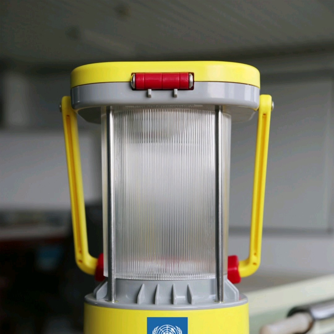 Himin手持太阳能通用串行总线和指南针充电防雨发光二极管灯户外野营灯 - Buy 便携式muitifunctional太阳能手提灯,太阳能 ...