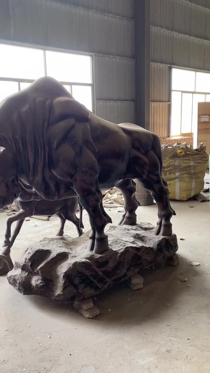 Outdoor Decoration Fiberglass Animal Cow Sculpture Life Size Resin Cows ...