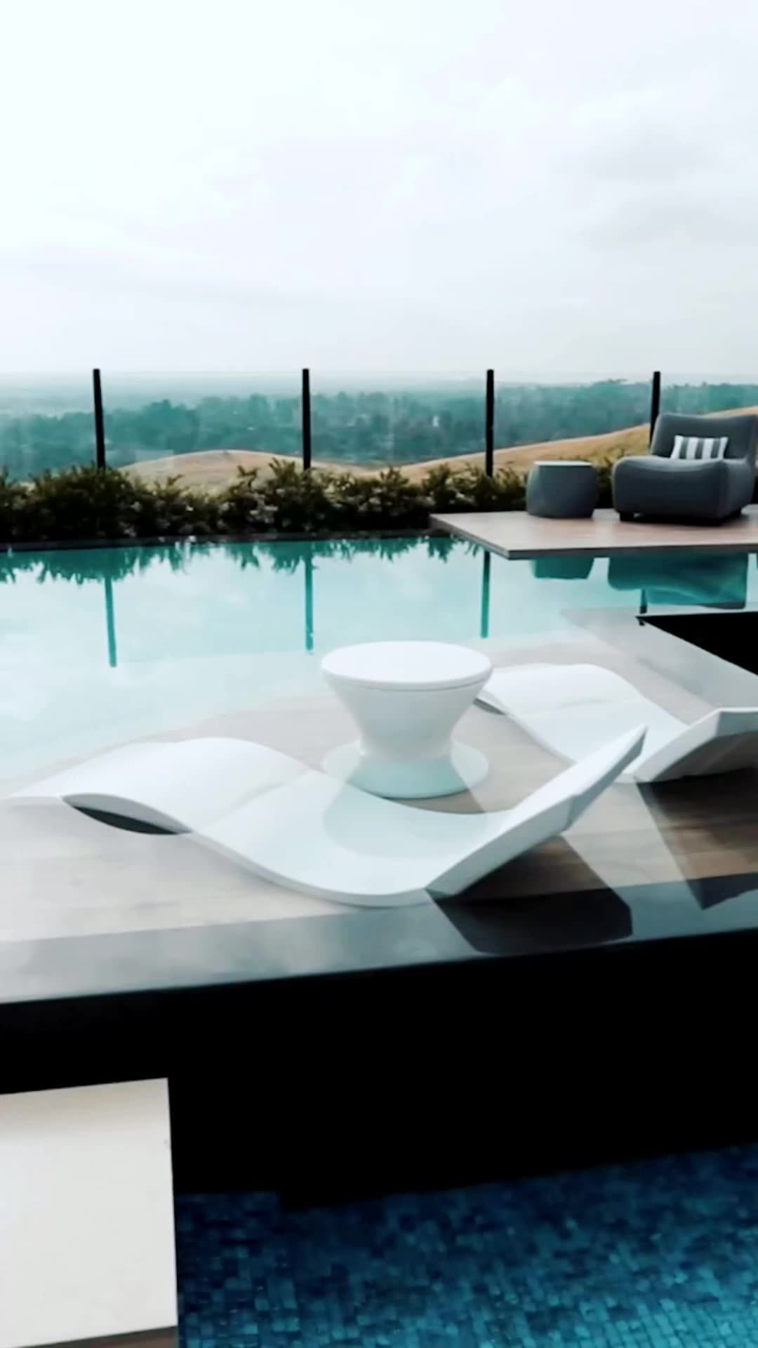 Modern Simple White Color Tanning Ledge In Pool Lounger Waterproof ...