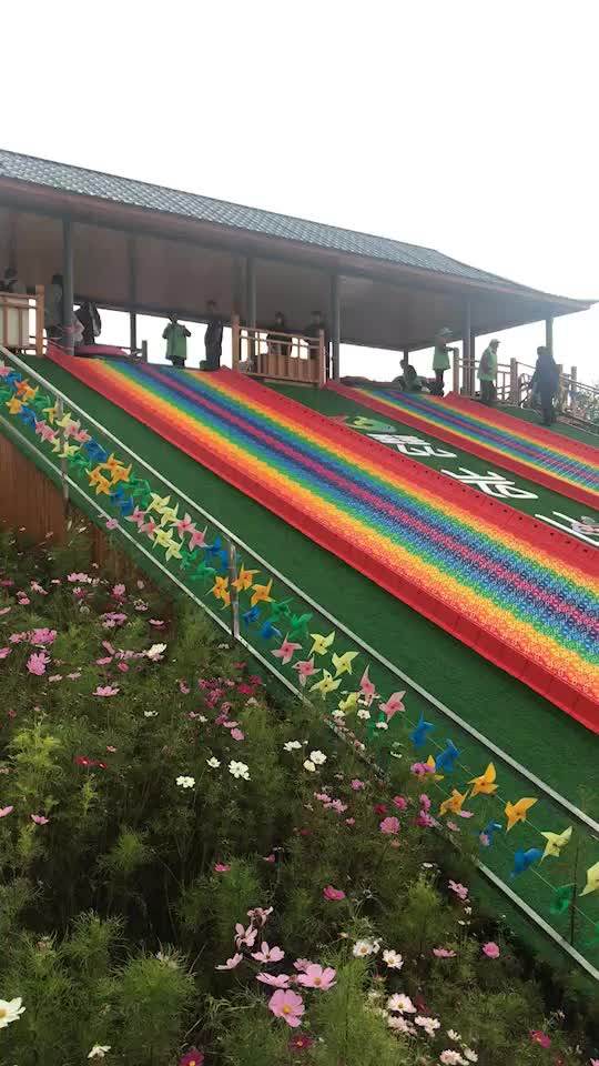 Diverse Single And Double China Plastic Dry Ski Slope Snow Tube Slide ...