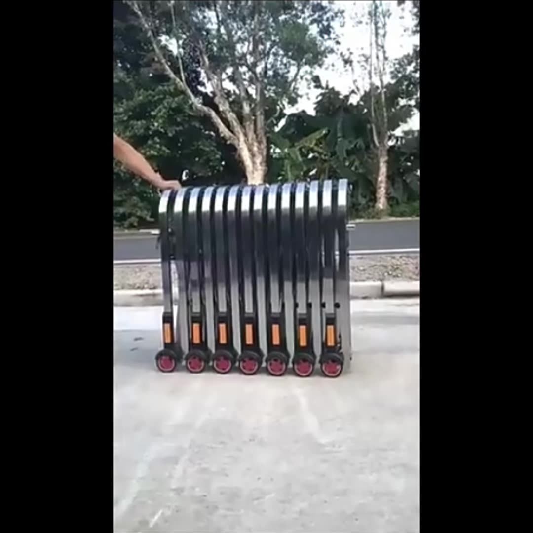 Aluminium Alloy Fold Extendable Warning Pedestrian Diversion Fence ...