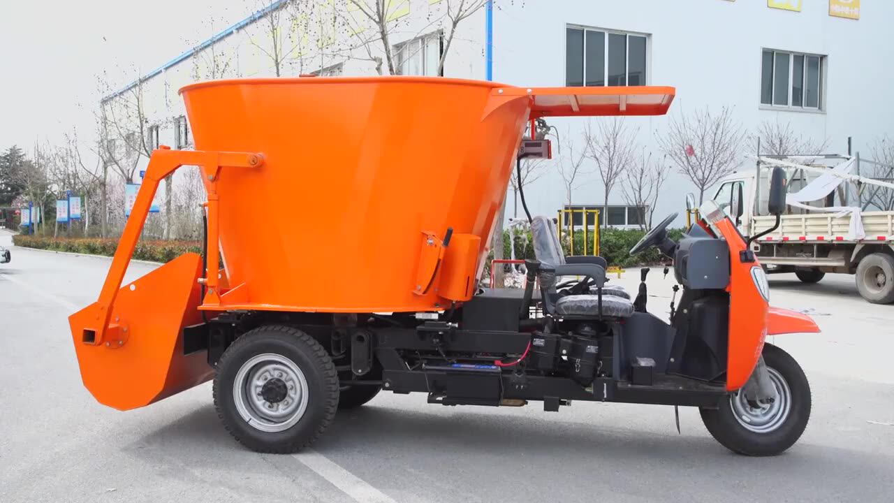 Cow Farm Equipment Automatic Mix Feeders Steel Feed Mixer Wagons ...