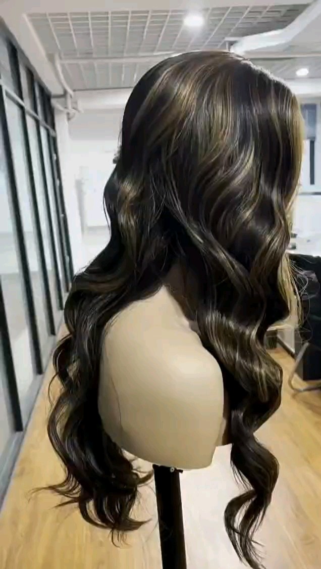 Highlight Body Wave Wigs Ombre Black Brown Synthetic Wig Hairline Heat ...