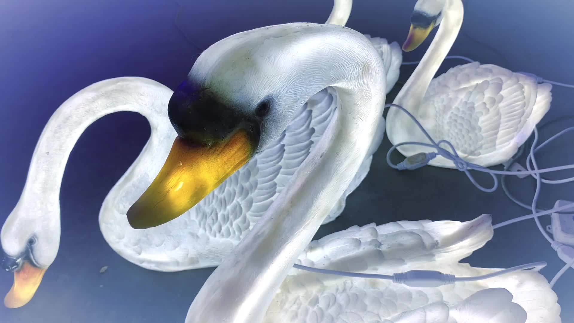 Toprex Holiday Light Up Resin Led Lighted Swan For Outdoor Decoration ...