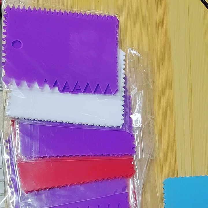 New Wave Scraper Three-piece Set Of Cream Plastic Scraper Cake Cutting ...