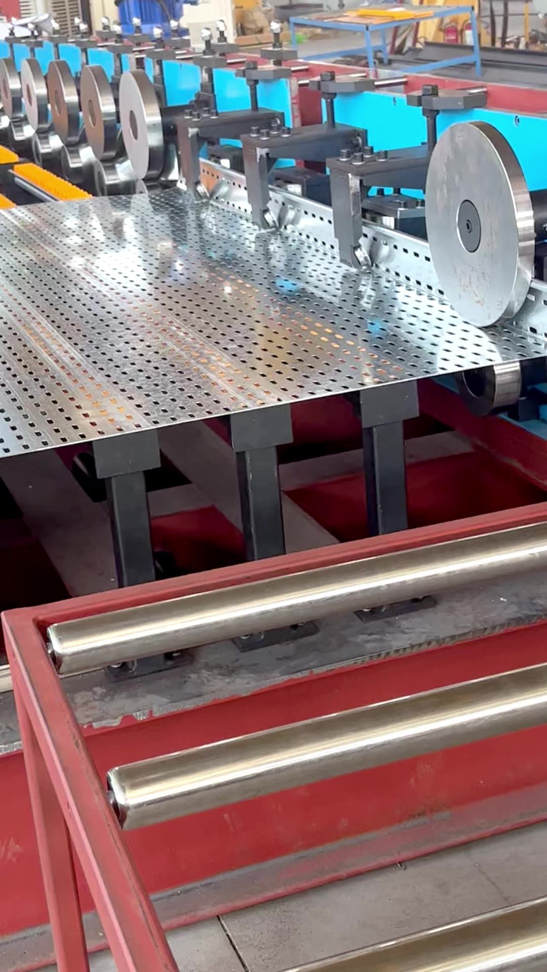 Perforated Steel Automatic Cable Tray Cable Tray Cover Roll Forming ...