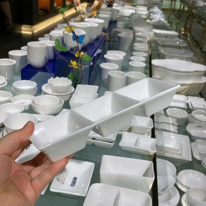 White Porcelain Sauce Dish 8 Inch Ceramic Divided Sauce Plates Three ...