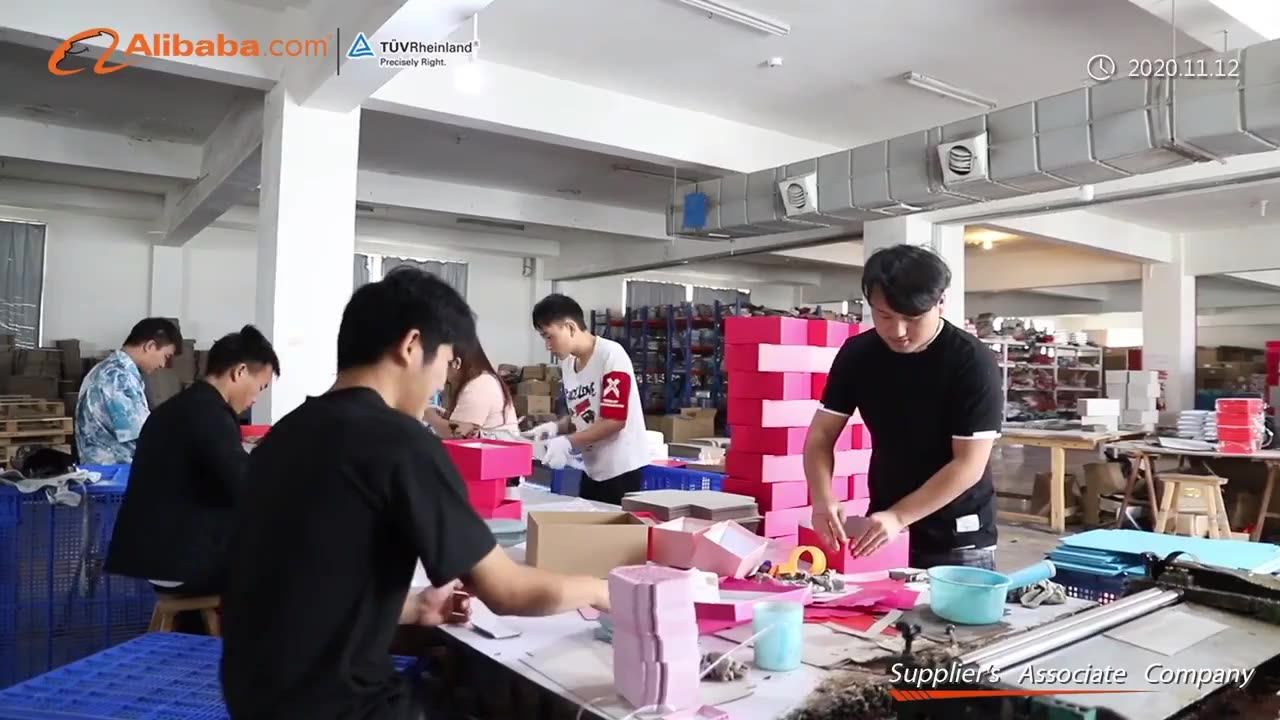 Round Double-layer Rotating Gift Box Open Window Pvc Flower Box With ...