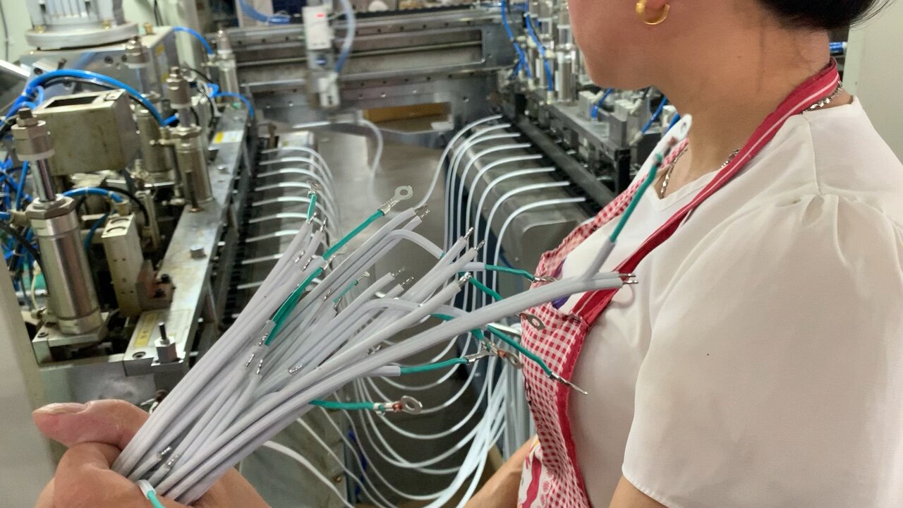 Sm-025 American Standard 3 Pin Plug Insert Making Machine Terminal ...