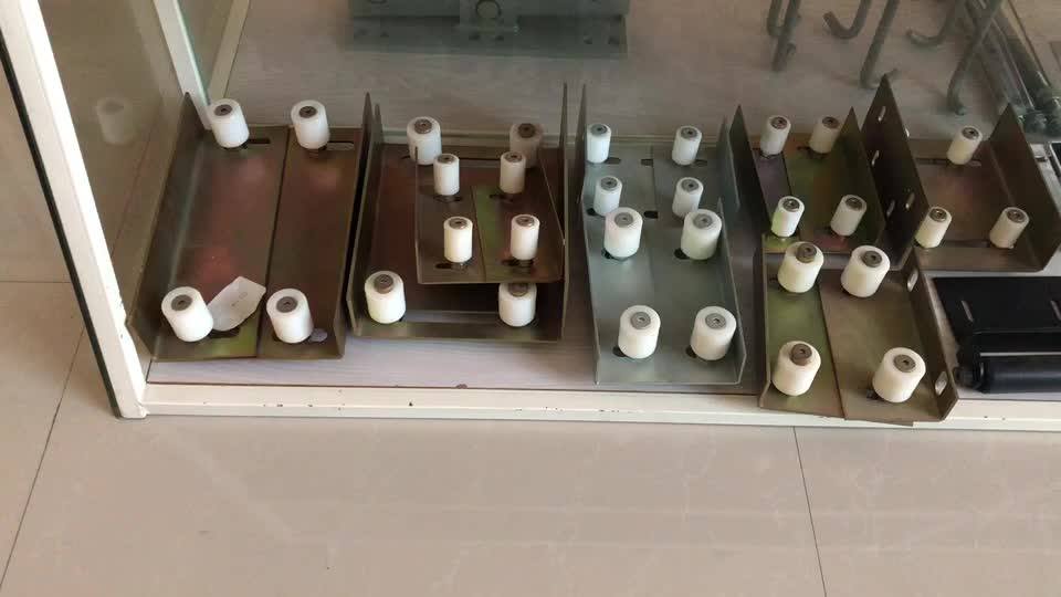 Upper Adjustable Guide Nylon Roller Bracket For Sliding Gate - Buy ...