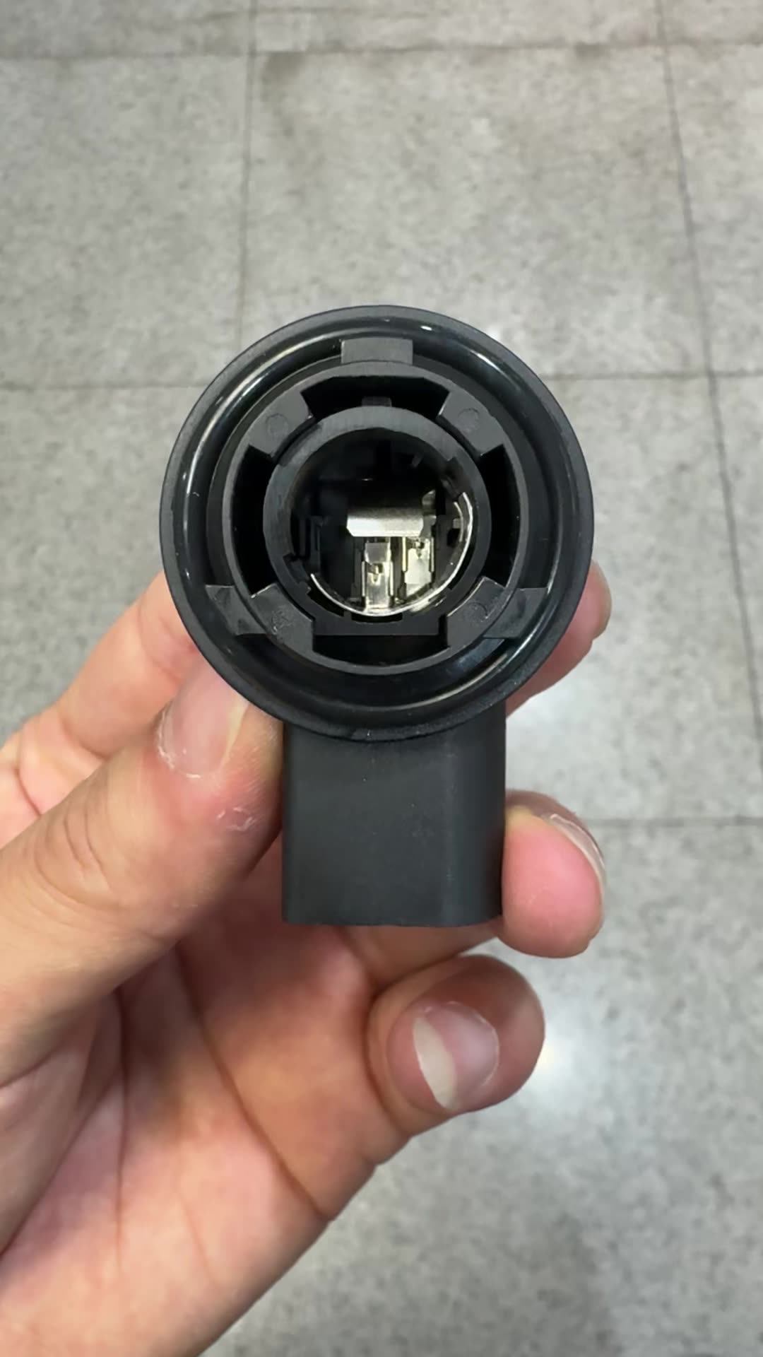 6R0953123A 适用大众帕萨特奥迪斯柯达日间照明行车灯灯泡座-阿里巴巴