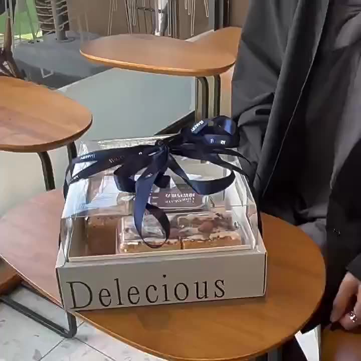 Mini Slice Cake Pastry Takeaway Treat Box Golden Tray Hotel Afternoon ...