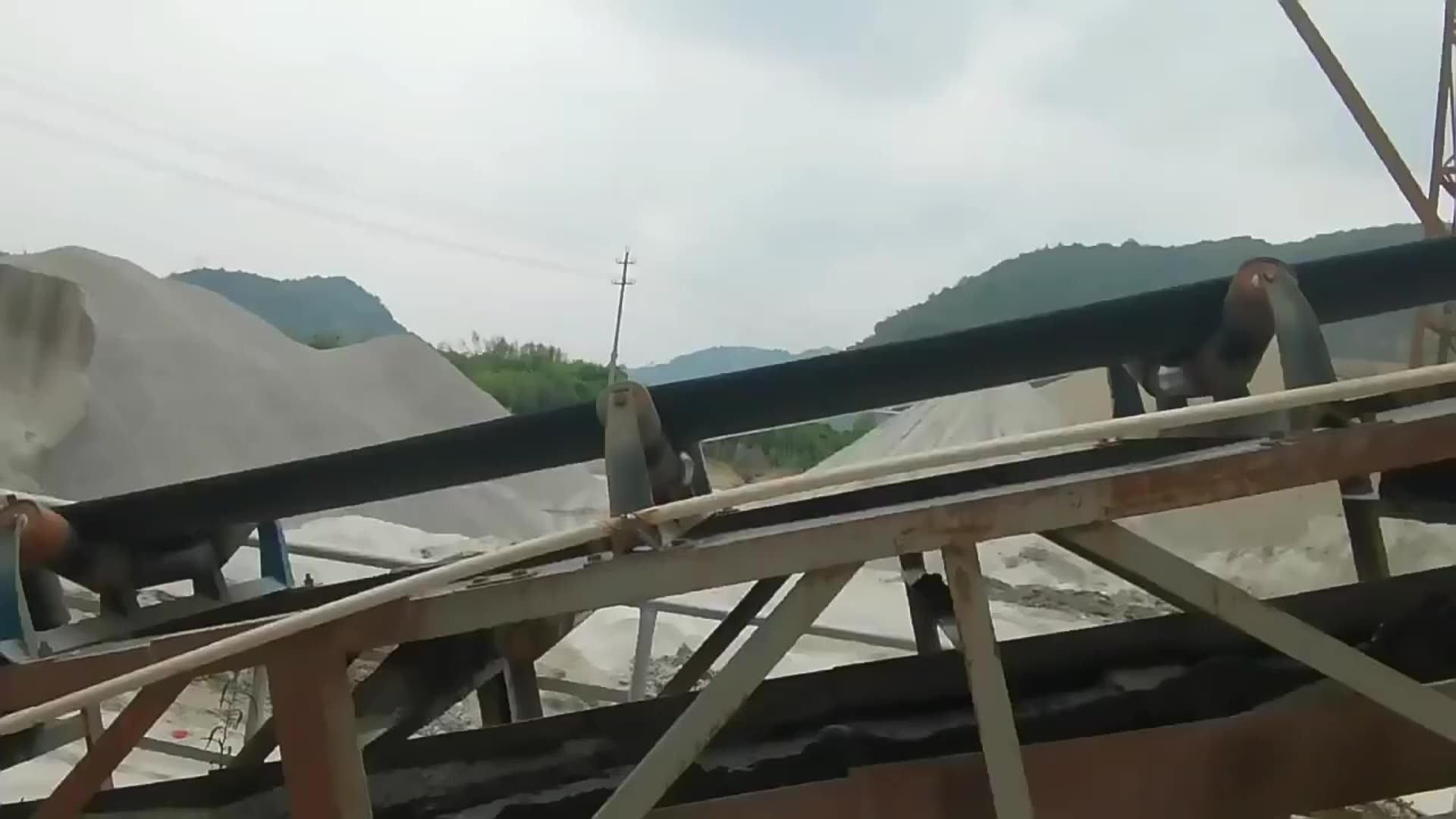 Heavy Duty Steel Rollers Belt Conveyor Roller Suppliers Steel Conveyor Return Roller Upper ...