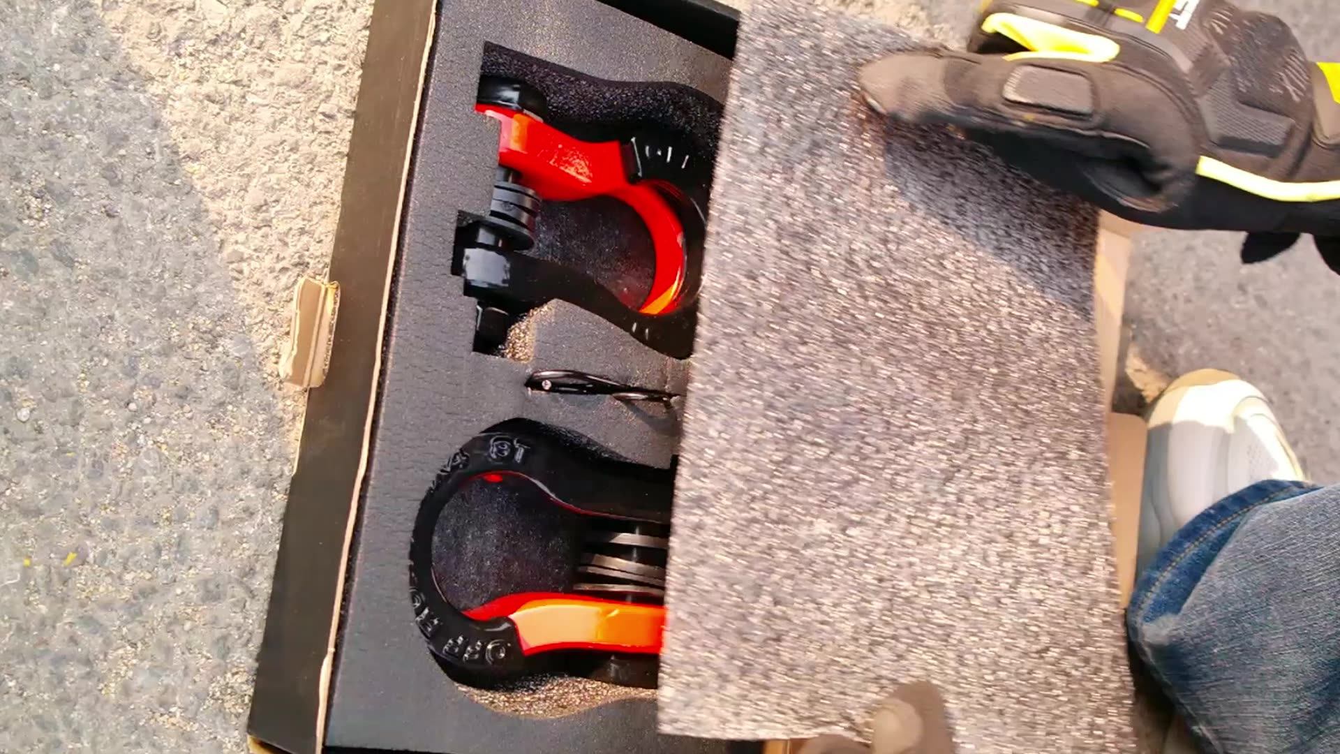 Hls Innovative Split "j" Recovery Shackle Design Jowl Split Tow Shackle ...