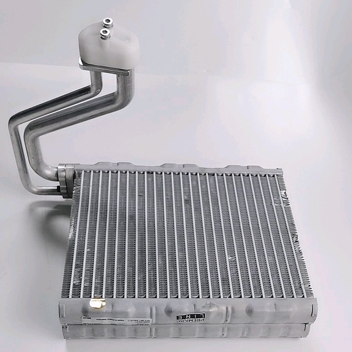 Xinwo 31497374 자동 증발기 코일 Aircond 증발기 코어 코일 부품 볼보 S60 S90 S90l V60 V90 ...