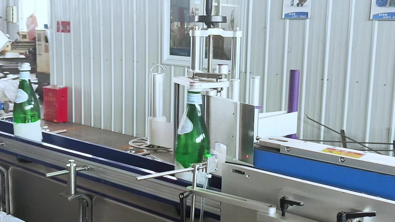 Industrial Automatic Glass Pet Bottle Labeling Machine Round Bottle ...