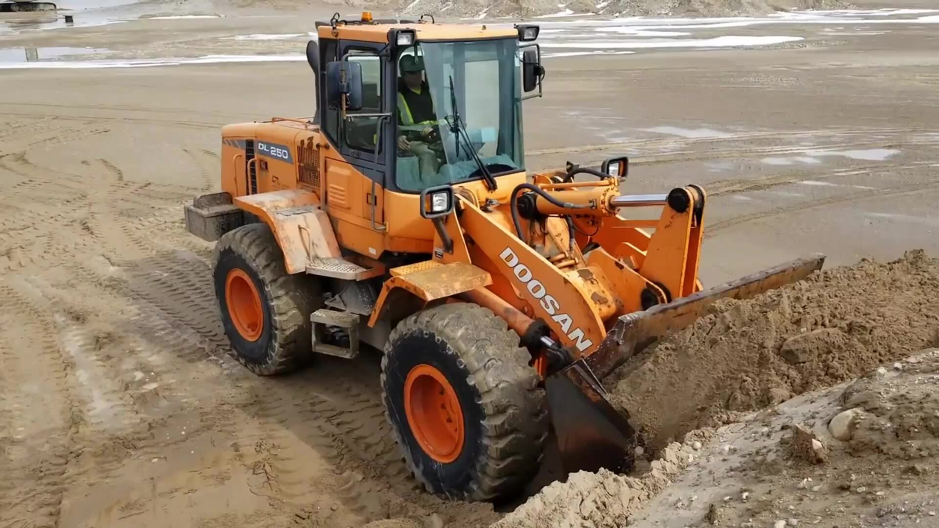 Fork Lift Forklift Fertilizer Loader Feeding Hopper Widely Used In ...