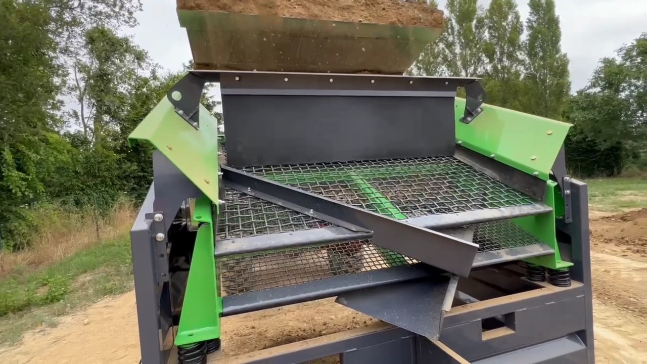 Vibrating Separator Screener River Sand Gravel Topsoil Screener Machine ...