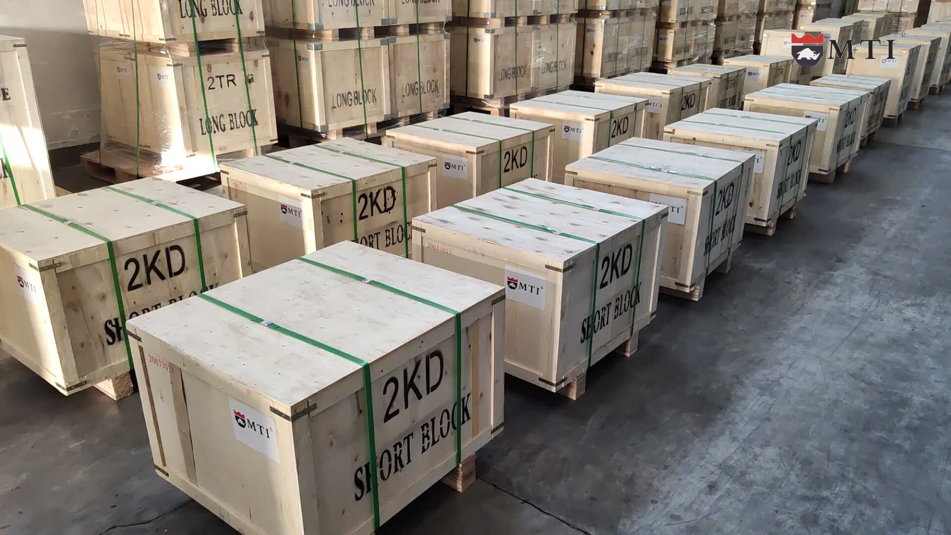 2kd Engine Long Block 2.5l Diesel Engine For Toyota Hilux Hiace 2kd ...