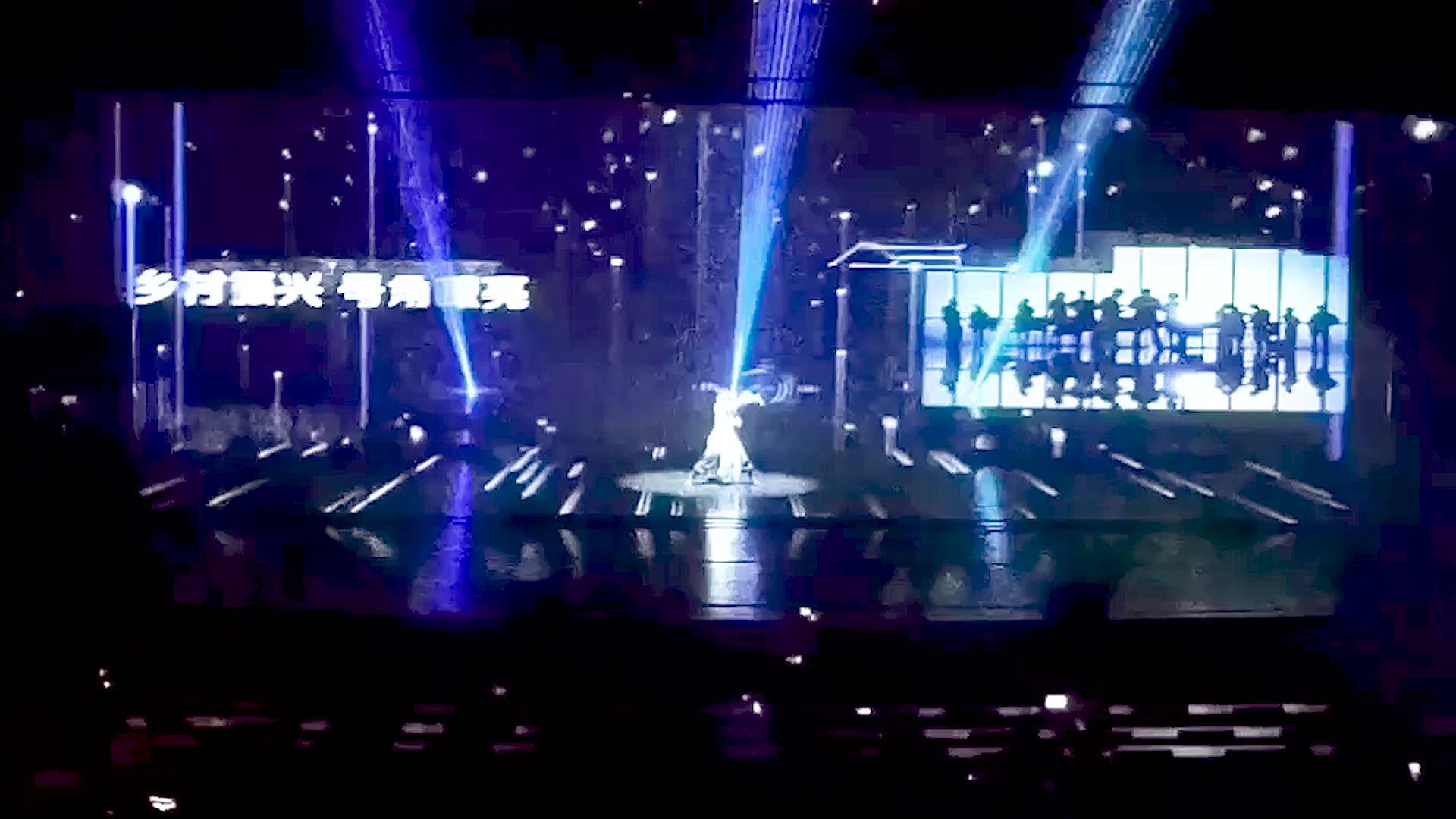 Immersive 3d Holographic Projection With Projector Mesh Pepper Scrim ...