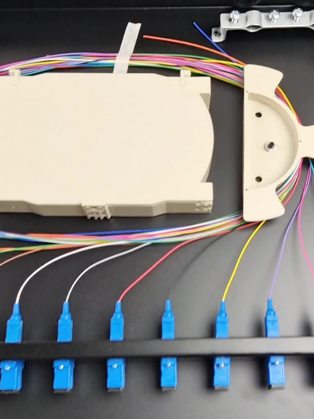 Din Rail Sliding Fiber Optic Patch Panel Ftth 12 Ports Outdoor Odf ...