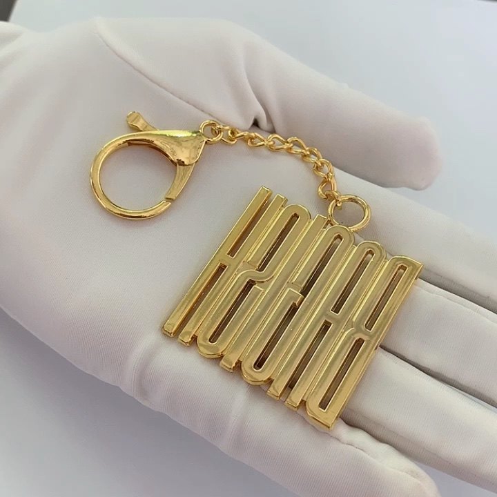 China Customized Logo Gold Plated Initial Letters Keychain Accessories ...