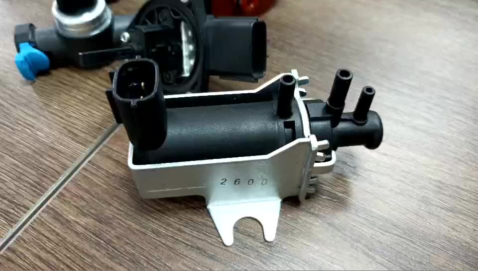 Engine Parts Vacuum Pump Solenoid Valve 8-98116260-0 8981162600 For ...
