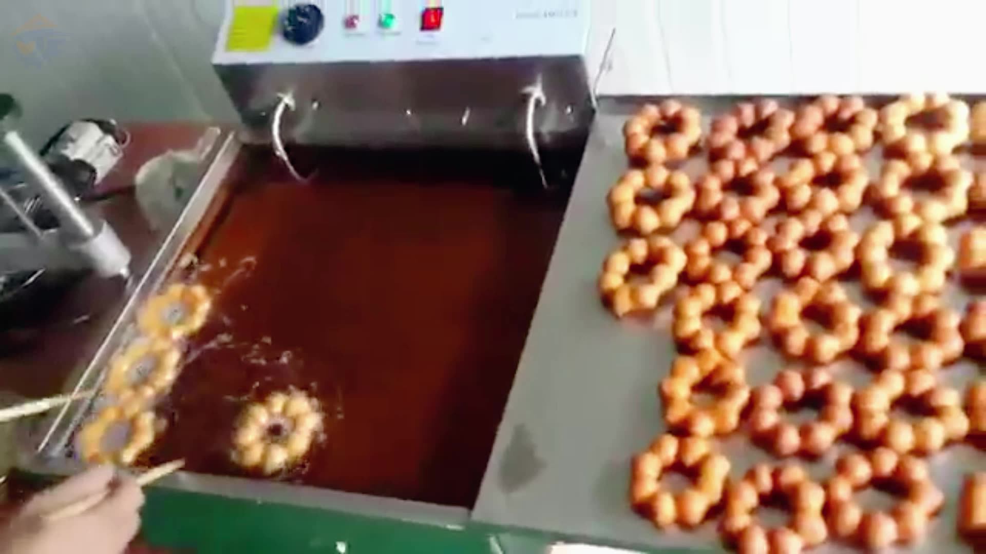 Electric Mochi Donut Making Doughnut Maker Fryer Making Donut Machine ...