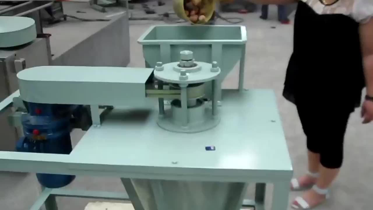 Long Service Life Electric Pecan Nut Shelling Machine / Walnut Shell ...
