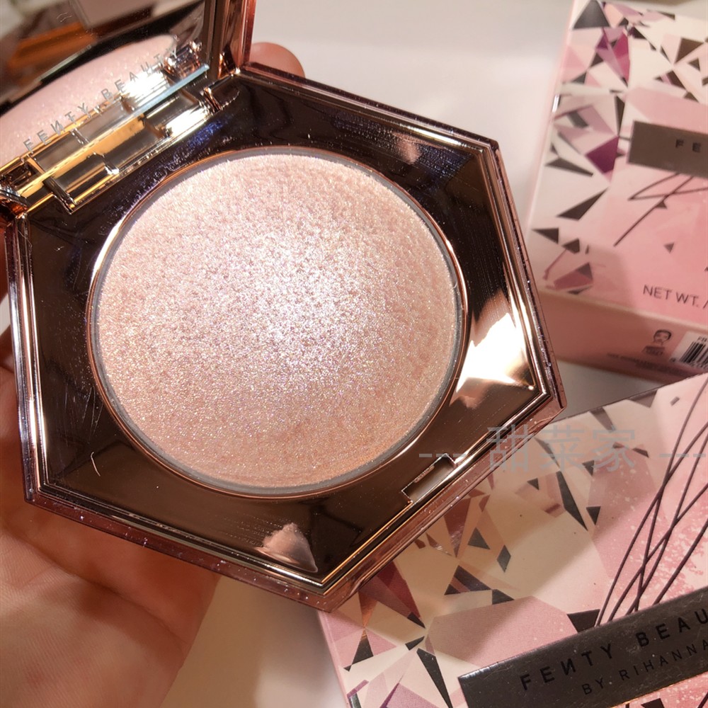 Fenty Beauty限量钻石高光Diamond Bomb：让你的妆容闪耀全场，成为焦点！-高光-淘宝好物网