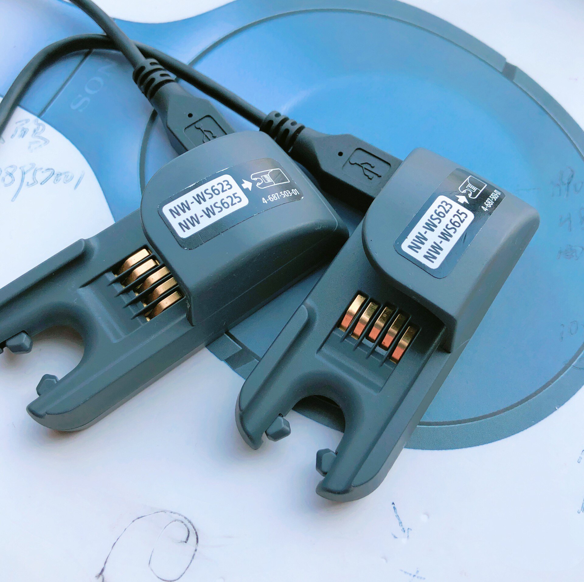 索尼RCB-WS413/414/623专用防水MP3数据充电底座，运动游泳好伴侣！-耳机充电仓-淘宝百科网