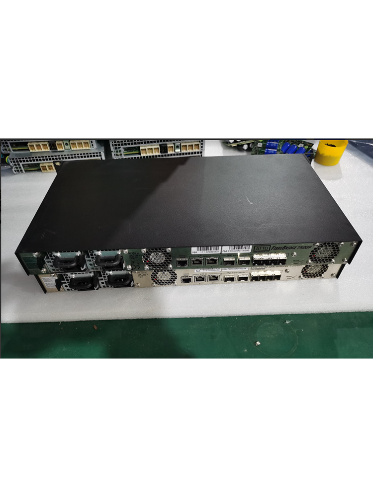 111-02588 NetApp ATTO 7500N Fibre Channel SAS Switch - kkomputertech